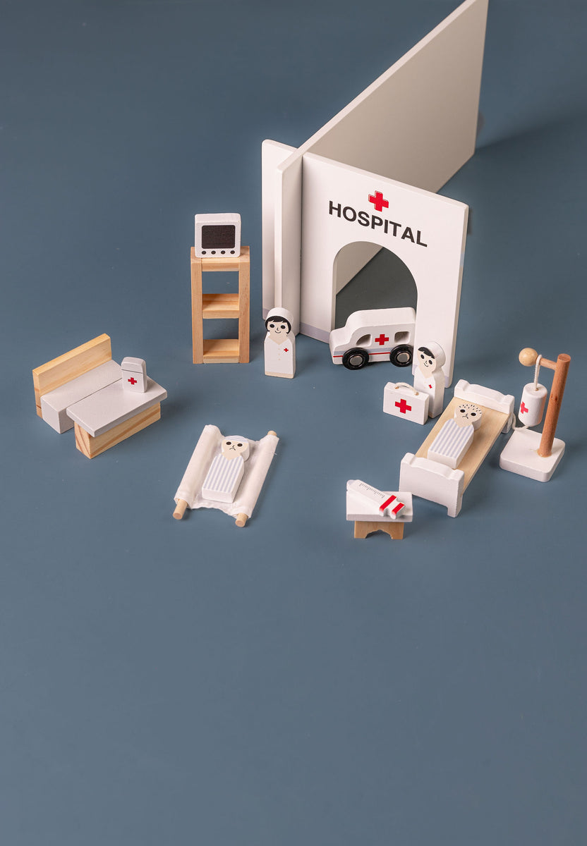 Hospital Small World Play Set – tiny tree toys