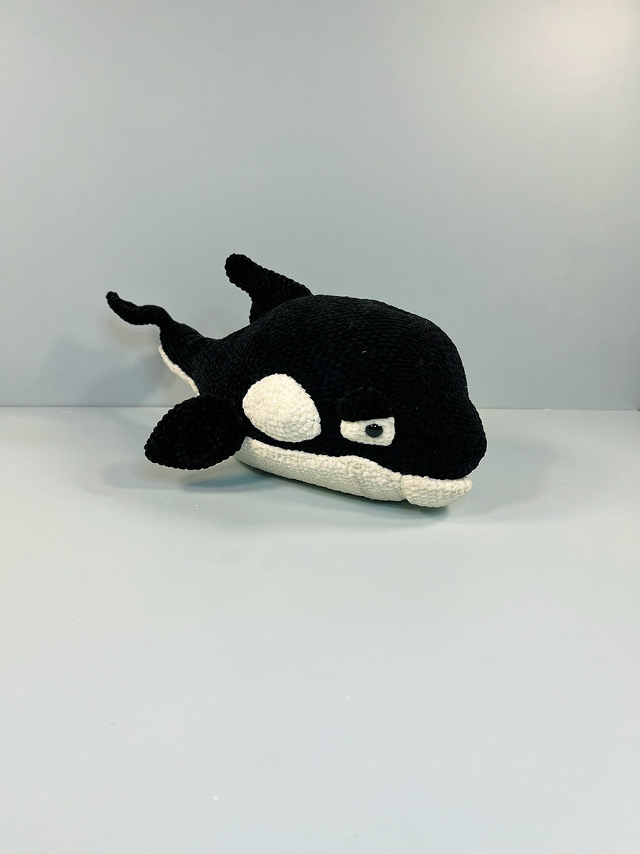 Echo the Crochet Orca – tiny tree toys