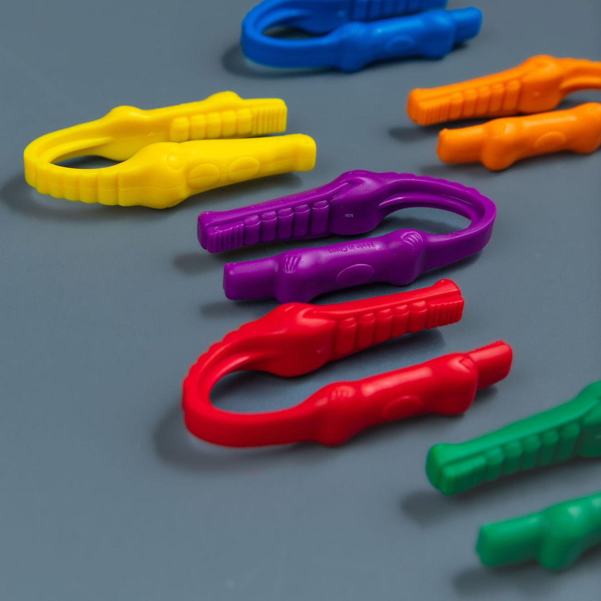 Gator Grabbers – tiny tree toys